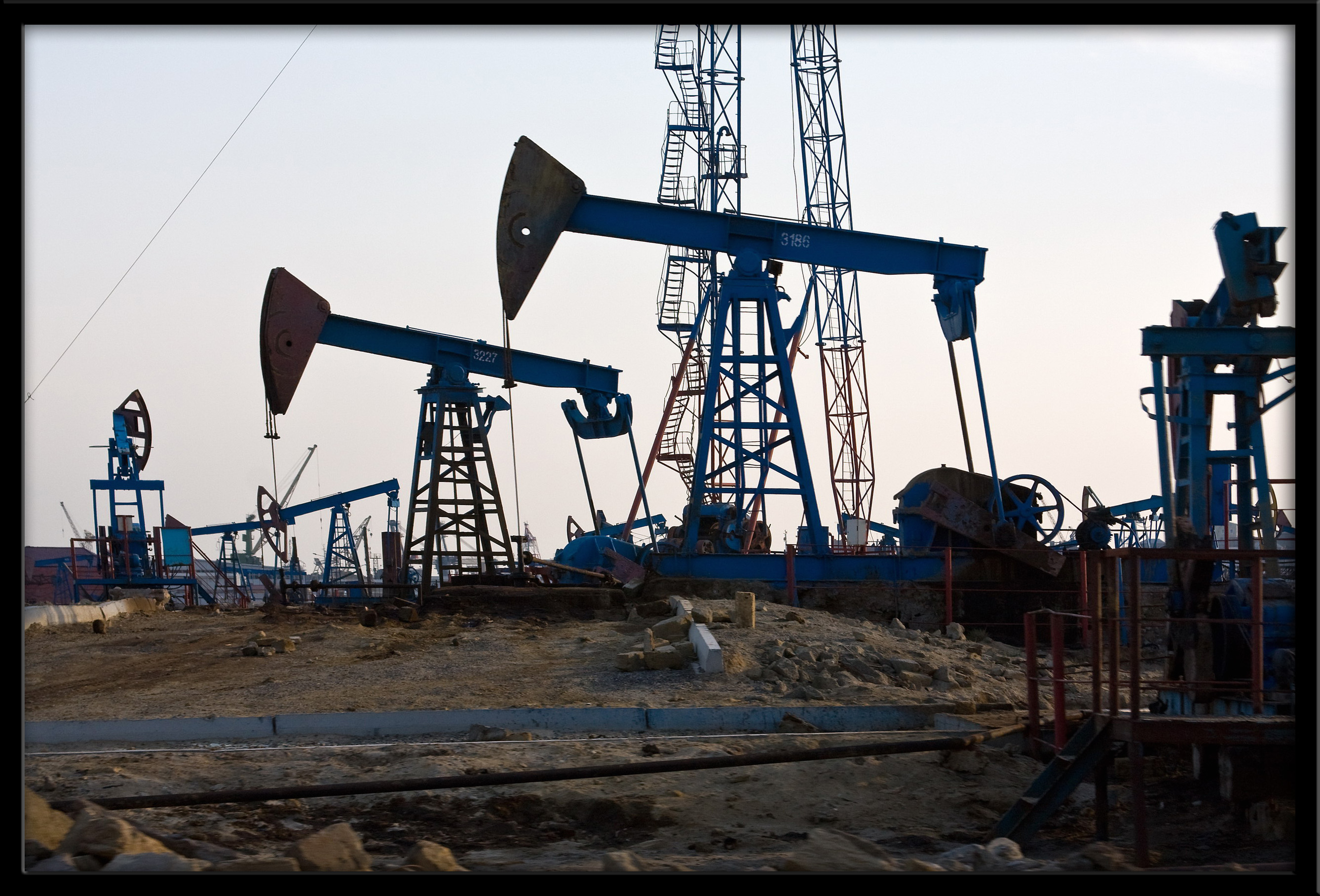 James Bond Oil Field | Danish HG2